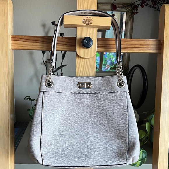 Kelly & Katie | Bags | Kelly Katie Cream Shoulder Bag | Poshmark